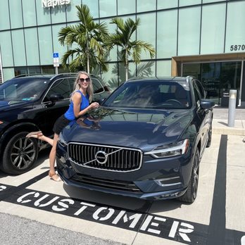 VOLVO CARS OF NAPLES - Updated October 2025 - 82 Photos & 45 Reviews ...