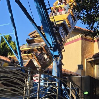 CASTLE PARK - Updated April 2025 - 677 Photos & 835 Reviews - 3500 Polk ...