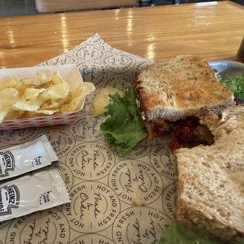 GROUNDWATER CAFE - Updated November 2025 - 94 Photos & 31 Reviews - 985 ...