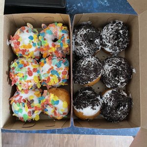 EIGHTY 8 DONUTS CAFE - 46 Photos & 18 Reviews - 225 Federal St ...