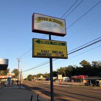 SUBS AND DOGS - Updated December 2025 - 21 Photos & 34 Reviews - 407 W ...