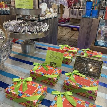 BIG ISLAND CANDIES - Updated August 2024 - 1191 Photos & 624 Reviews ...