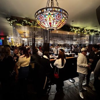 THE DUBLINER - Updated April 2025 - 266 Photos & 165 Reviews - 2 Center ...