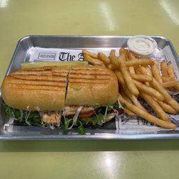 THE SALTY PICKLE - Updated August 2025 - 127 Photos & 107 Reviews - 276 ...