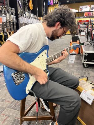 GUITAR CENTER - Updated June 2025 - 18 Photos & 80 Reviews - 1147 ...