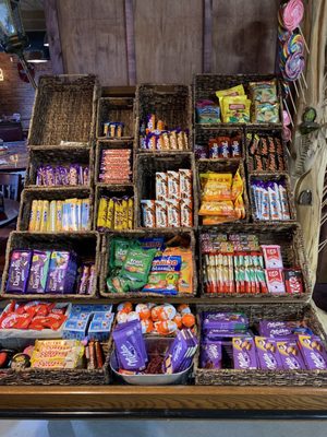 LICKEE’S & CHEWY’S CANDIES & CREAMERY - 130 Photos & 44 Reviews - 53 ...