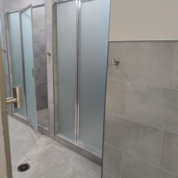 CRUNCH FITNESS - GREENVILLE - Updated October 2025 - 39 Photos & 21 ...