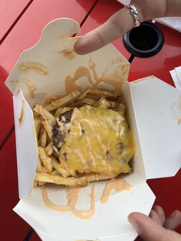 CAMPUS BURGERS - Updated January 2026 - 34 Photos & 30 Reviews - 2506 ...