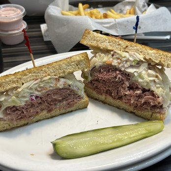 STATESIDE DELI & RESTAURANT - Updated January 2025 - 183 Photos & 192 ...