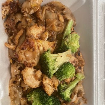 BANGKOK HOUSE THAI CUISINE - 64 Photos & 80 Reviews - 17274 Dahlgren Rd ...