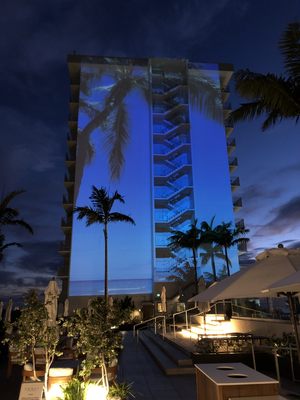 SWELL RESTAURANT AND POOL BAR - Updated December 2025 - 265 Photos ...