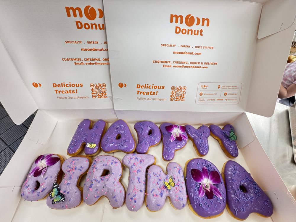 MOON DONUTS - Updated May 2024 - 575 Photos & 399 Reviews - 1000 ...