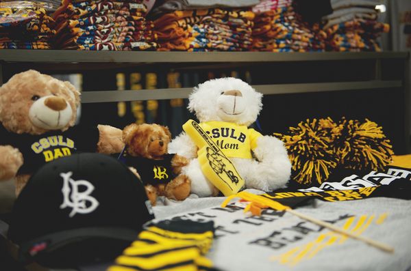 CSULB BOOKSTORE - Updated August 2025 - 26 Photos & 27 Reviews - 6049 E ...