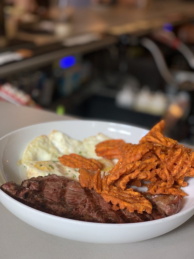 THE SPUR BAR & GRILL - 293 Photos & 296 Reviews - 352 Main St, Park ...