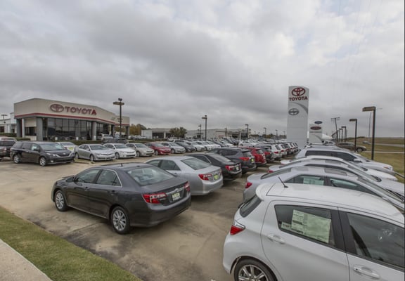 PHILPOTT TOYOTA - Updated December 2025 - 18 Photos & 17 Reviews - 2229 ...