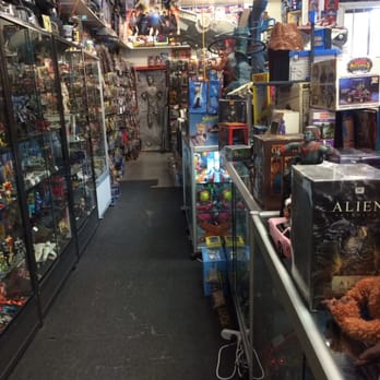 LOBOS COLLECTABLES - Updated July 2025 - 310 St Georges Rd, Melbourne ...