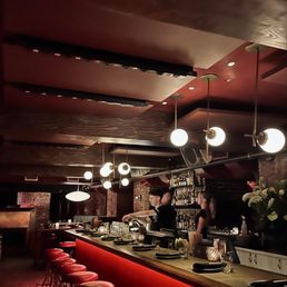 FLYJIN - Updated October 2025 - 129 Photos & 79 Reviews - 417 Rue Saint ...