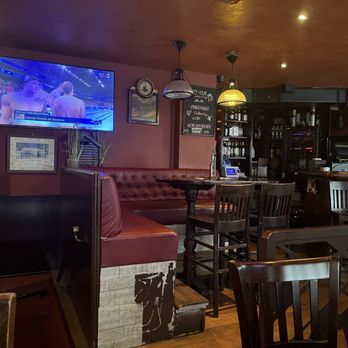 THE GREAT CANADIAN - Updated December 2025 - 32 Photos & 111 Reviews ...