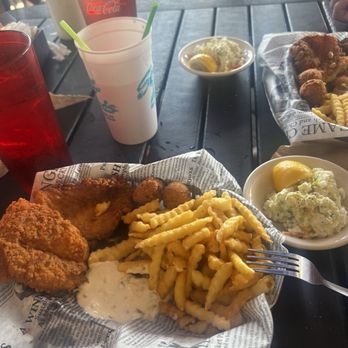 SEA-N-SUDS RESTAURANT & OYSTER BAR - Updated May 2025 - 392 Photos ...