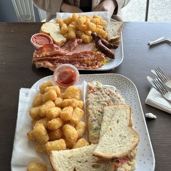 JAVA DAY CAFE - Updated May 2025 - 852 Photos & 430 Reviews - 160-09 ...