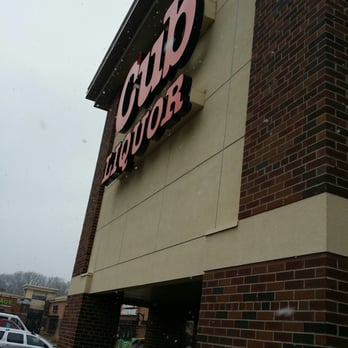 CUB LIQUOR - BLOOMINGTON VALLEY WEST - Updated January 2026 - 93 Photos ...
