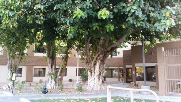 VALLEY HOSPITAL - Updated March 2025 - 38 Photos & 44 Reviews - 3550 E ...