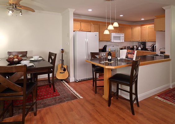 GASLIGHT APARTMENTS - Updated July 2025 - 11 Photos - 69 Hamilton St ...