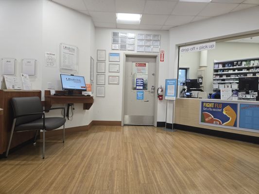 WALGREENS - Updated January 2026 - 279 Photos & 35 Real Reviews - 11105 ...