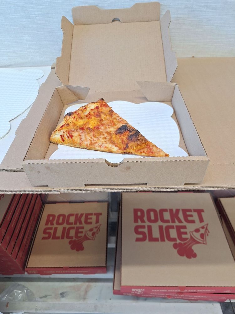 ROCKET SLICE - Updated October 2025 - 11 Reviews - 3918 W Touhy Ave ...