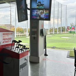 BACK 9 GOLF & ENTERTAINMENT - Updated December 2025 - 288 Photos & 106 ...