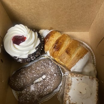 RHEINLANDER BAKERY - Updated March 2025 - 357 Photos & 518 Reviews ...