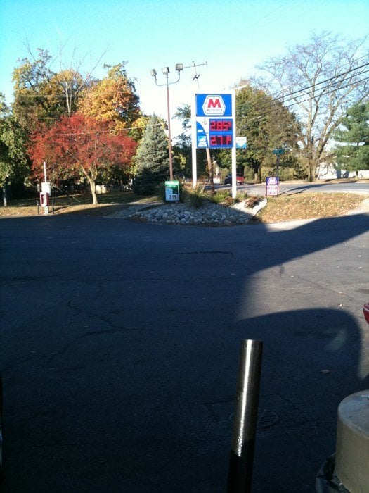 WAYNEDALE MARATHON - 3411 Lower Huntington Rd, Fort Wayne, IN - Yelp