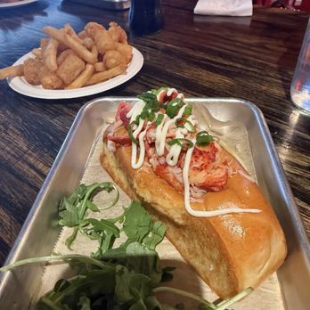 LOBSTER GUYS ROLLS & FRIES - Updated January 2025 - 593 Photos & 372 ...