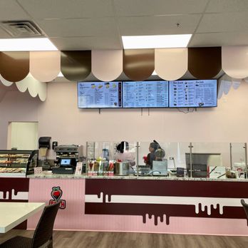 CHOCOLATE BASH - Updated December 2024 - 57 Photos & 19 Reviews - 455 N ...