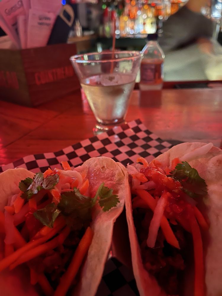 COSMO’S BAR & LOUNGE - Updated May 2026 - 187 Photos & 284 Reviews ...