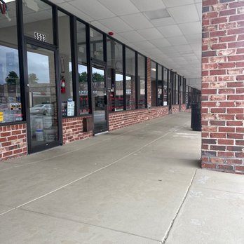 TWINBROOKE SHOPPING CENTER - Updated October 2025 - 16 Photos - 9581 ...