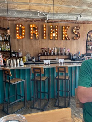 POUR BROTHERS COMMUNITY TAVERN - 76 Photos & 88 Reviews - 220 Linden St ...