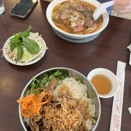 PHO CAPITAL - Updated January 2026 - 157 Photos & 209 Reviews - 107 ...