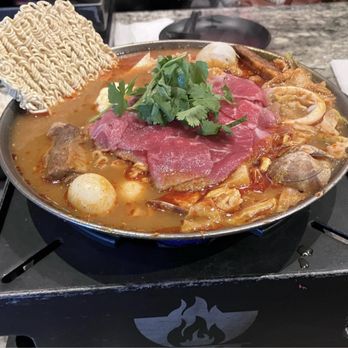 J POT MINI HOT POT & BAR - Updated May 2024 - 1245 Photos & 736 Reviews ...