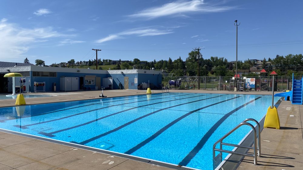 BOWVIEW OUTDOOR POOL - Updated December 2025 - 13 Photos - 1910 6 ...