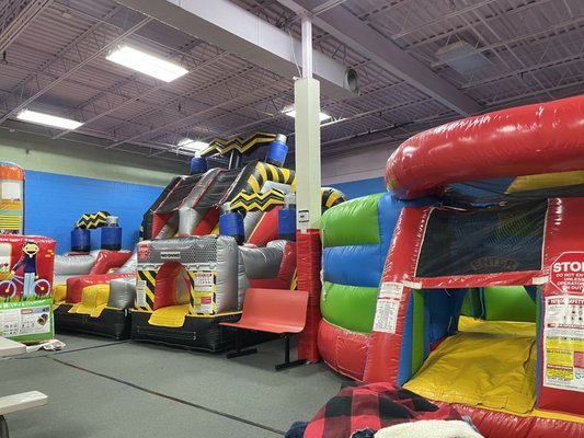 BOUNCE HOUSE - Updated October 2025 - 63 Photos & 51 Reviews - 829 ...