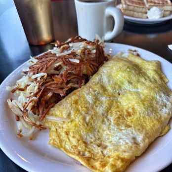RED HUT CAFE - Updated August 2024 - 902 Photos & 1099 Reviews - 3660 ...