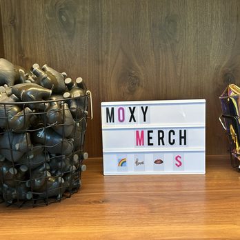 MOXY BOULDER - Updated December 2025 - 47 Photos & 26 Reviews - 1253 ...