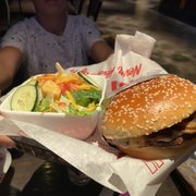 RED ROBIN GOURMET BURGERS AND BREWS - 381 Photos & 408 Reviews - 4999 ...