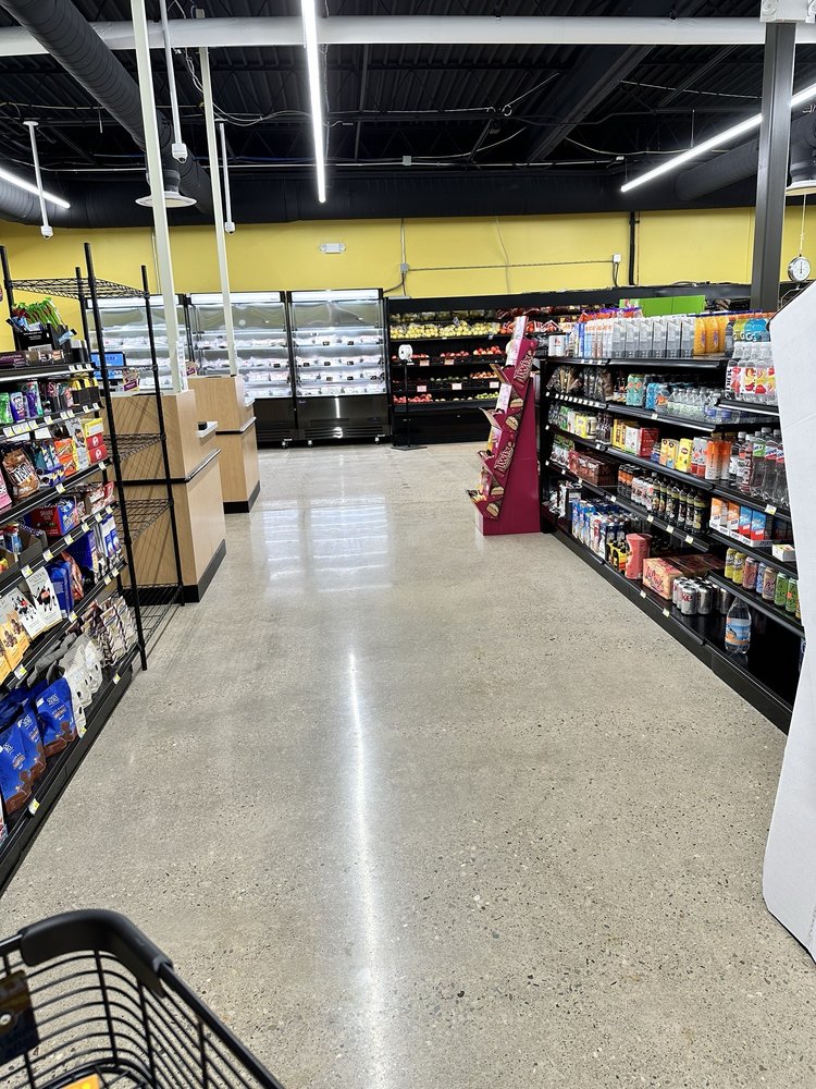 SOMMERS DISCOUNT MARKET - Updated April 2025 - 16 Photos - 1318 Gonder ...