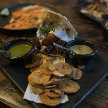 MAÏS AREPAS - Updated July 2024 - 1375 Photos & 870 Reviews - 1200 ...