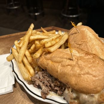 THE CLASSIC Q - Updated July 2024 - 240 Photos & 460 Reviews - 4251 ...