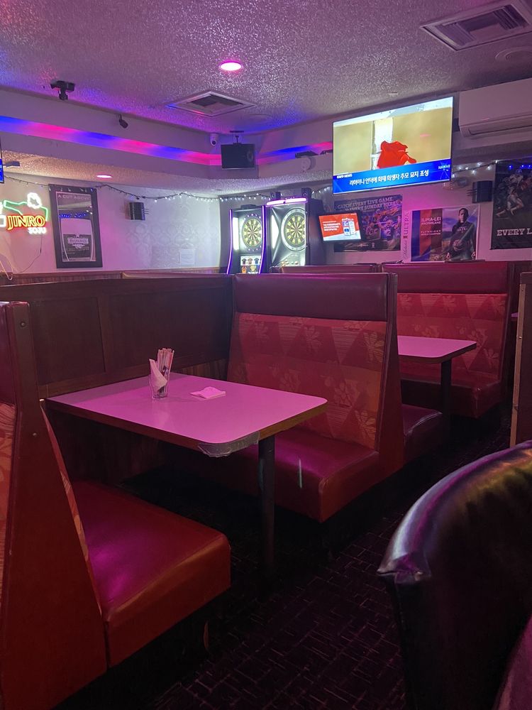 ECLIPSE LOUNGE - Updated May 2025 - 300 Waikamilo Rd, Honolulu, Hawaii ...