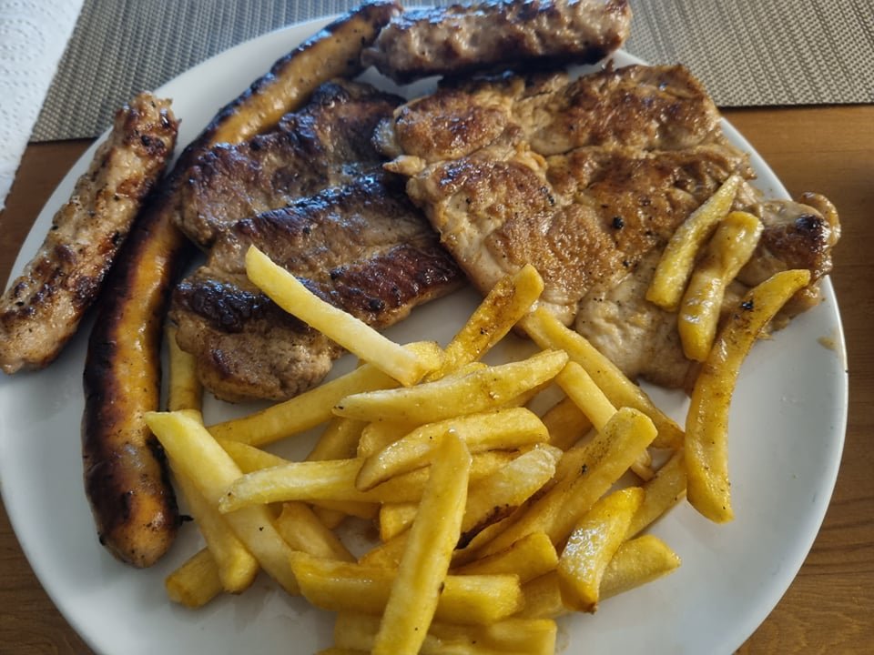 NISKI MERAK - Updated May 2024 - Märzstraße 29, Wien, Austria - Serbo ...