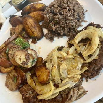 ZAZA CUBAN COMFORT FOOD - Updated April 2025 - 54 Photos & 46 Reviews ...